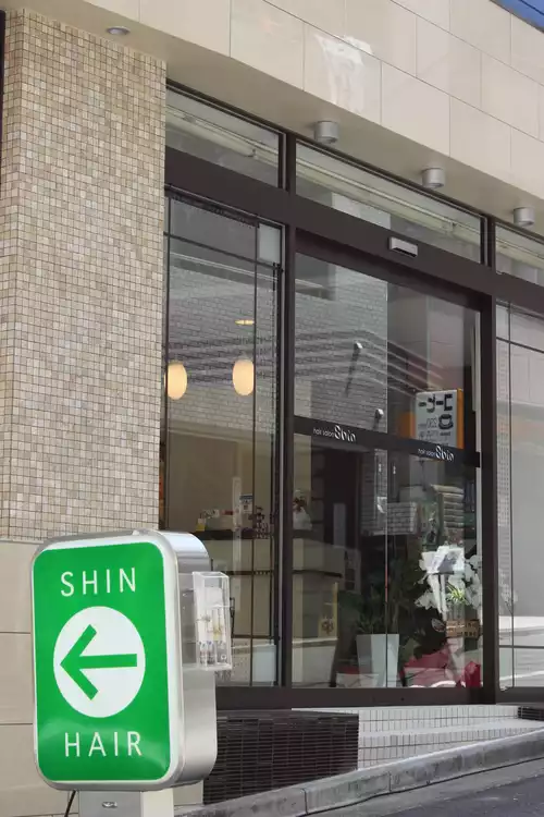 SHIN - ecbo cloak. Easy luggage storage with your smartphone, no need ...