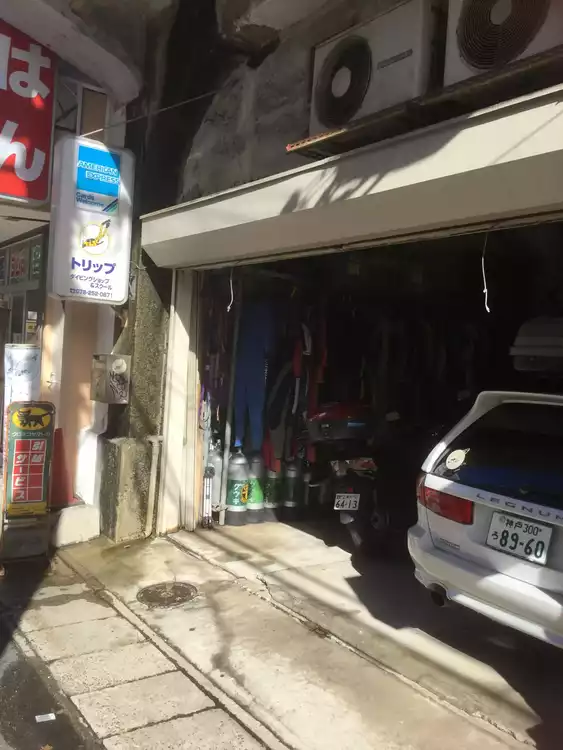 Tlipdiving - ecbo cloak. Easy luggage storage with your smartphone, no ...